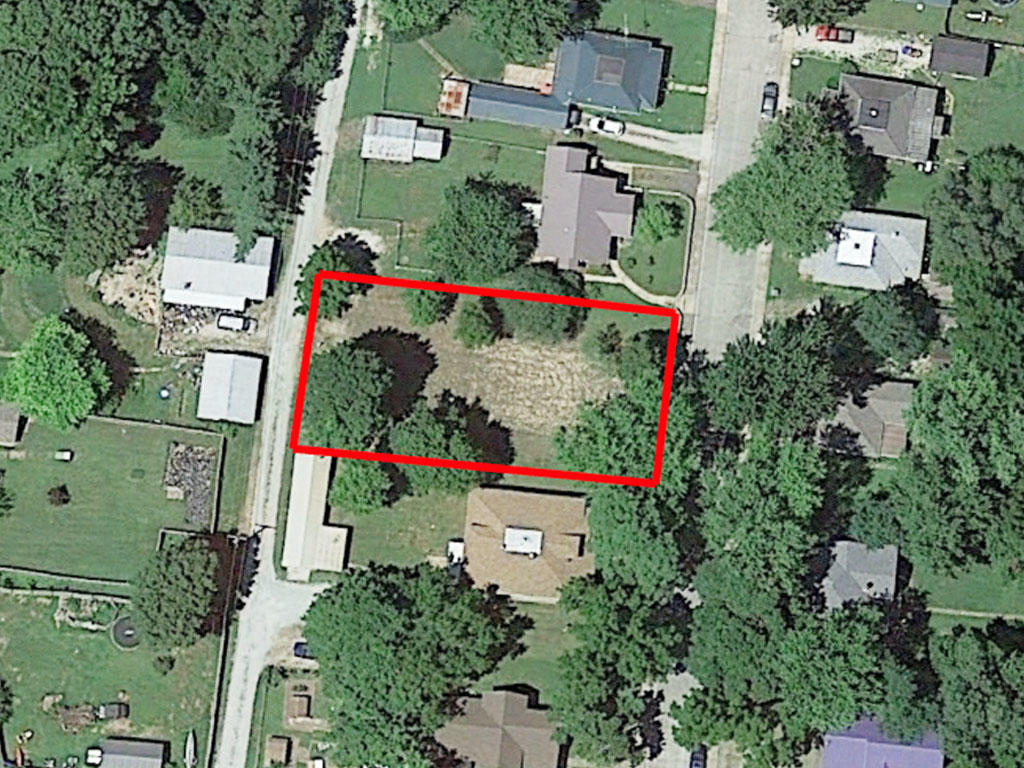 Over 10 000 Square Foot Lot In A Well Established Neighborhood Over 10 000 Square Foot Lot In A Well Established Neighborhood