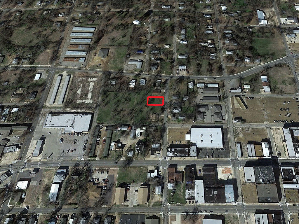 Beautiful Open Lot in Paris | LandCentral